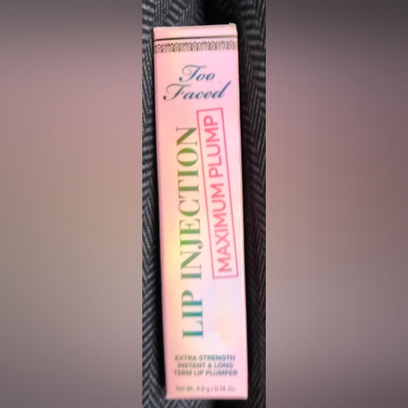 Too Faced | Makeup | Too Faced Lip Injection Maximum Plump Extra ...